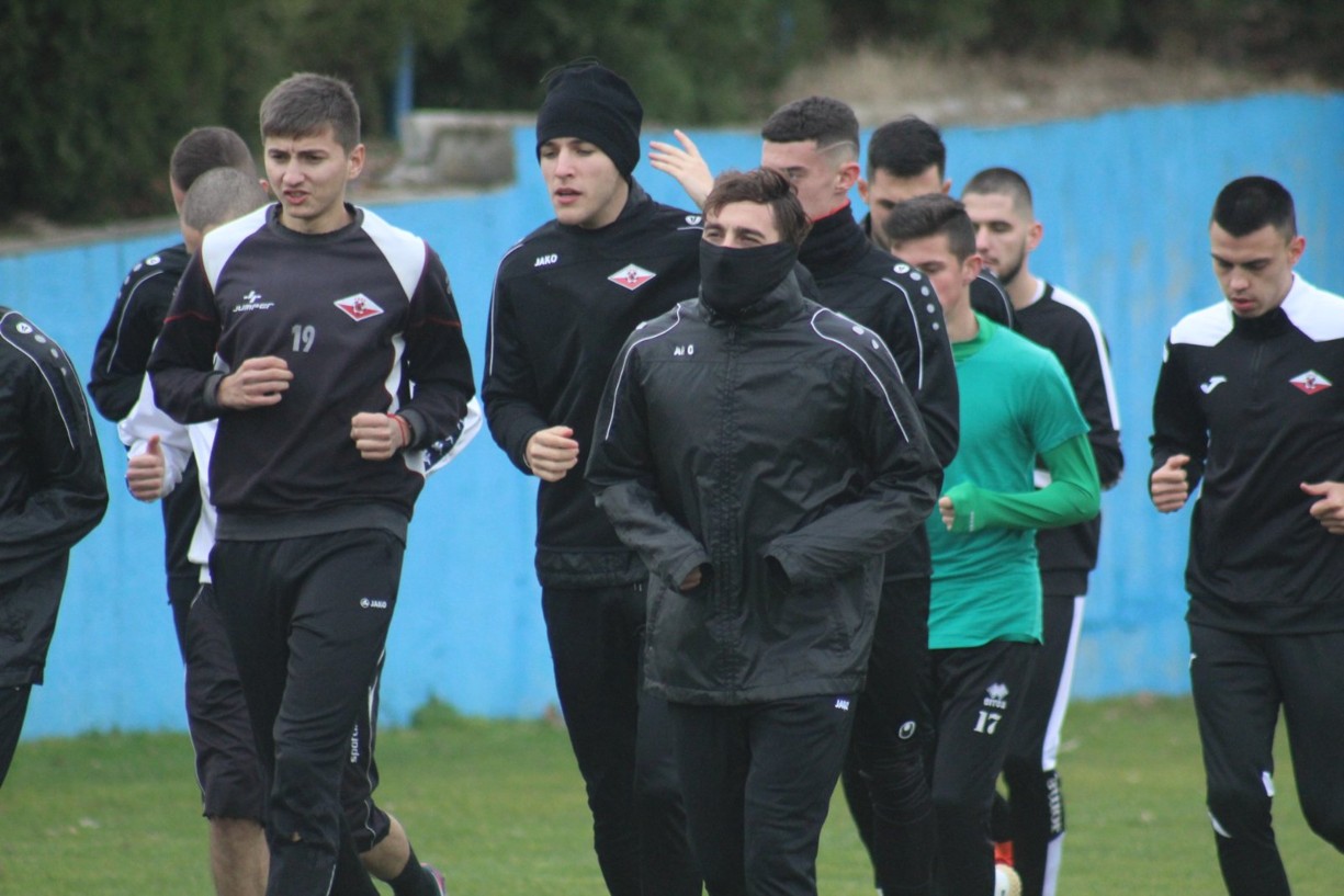 "Септември" (Симитли) и "Септември" (София) с равенство в контролна ...